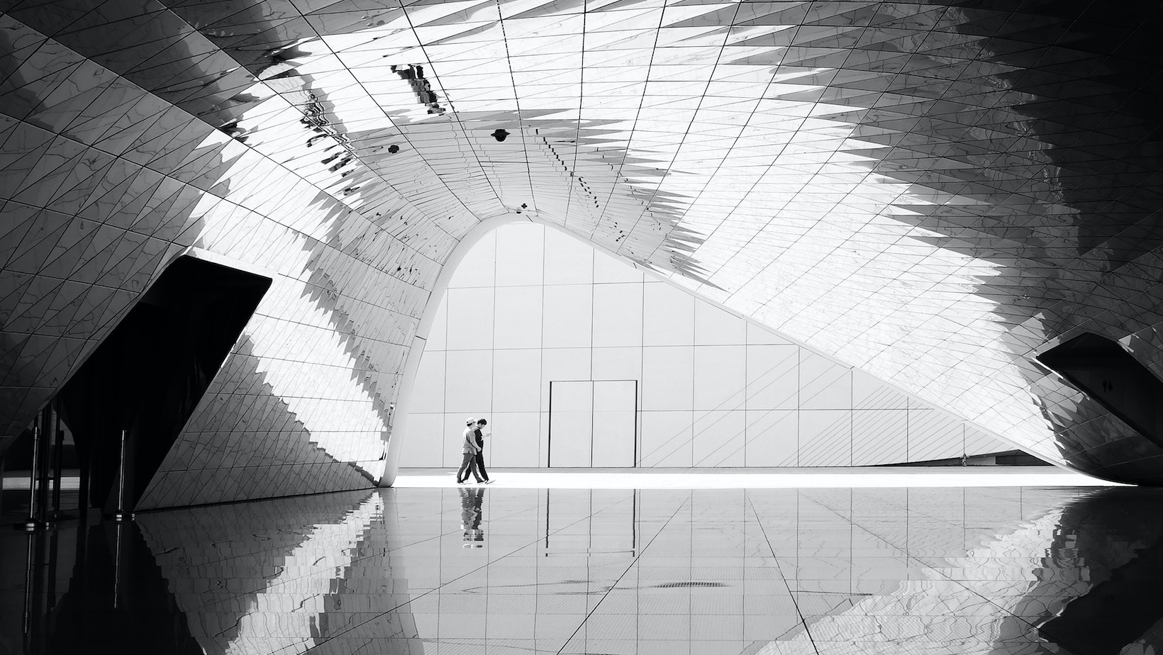 Distance Between a Line and a Plane – Understanding the Math Behind It ...