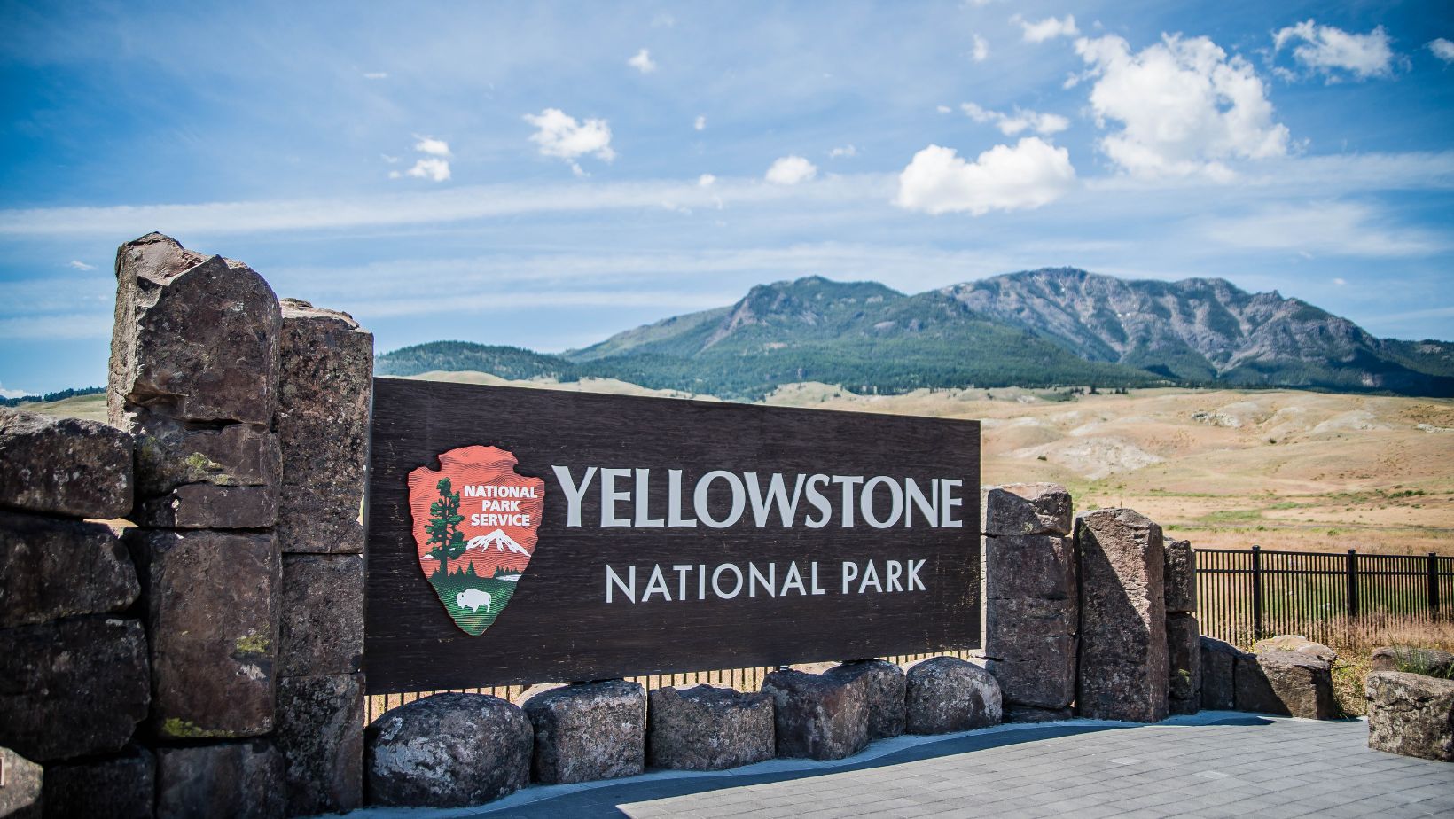 The Distance Between Grand Teton and Yellowstone: Exploring the Natural ...