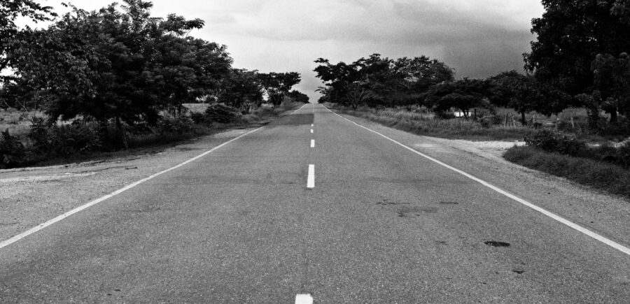 Safe Distance Between Forklifts and Pedestrians – The Dangers of ...