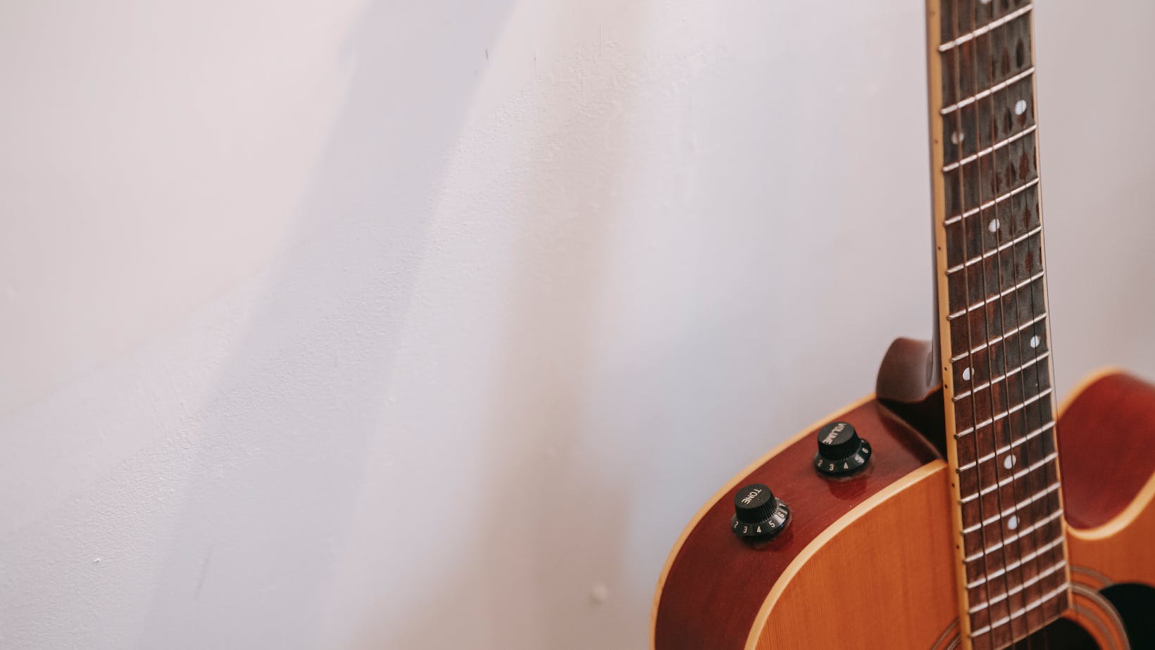 The Distance Between the Highest and Lowest Tones of a Melody is Called ...