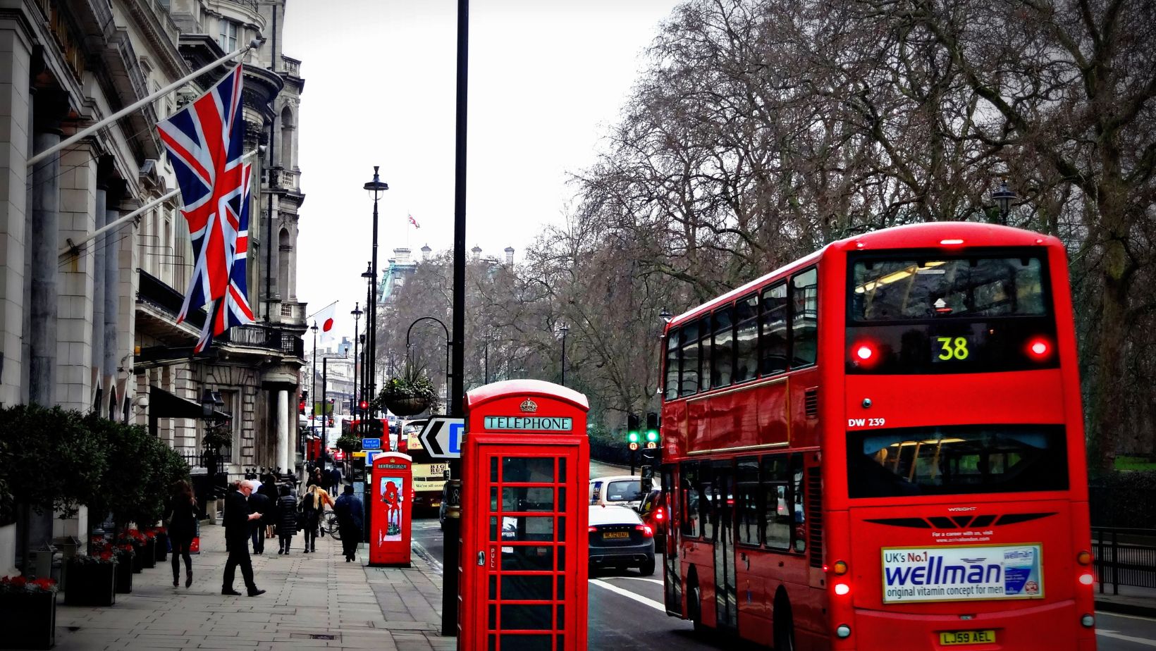 Discover 10 Must-Visit UK Holiday Destinations - Traveltweaks