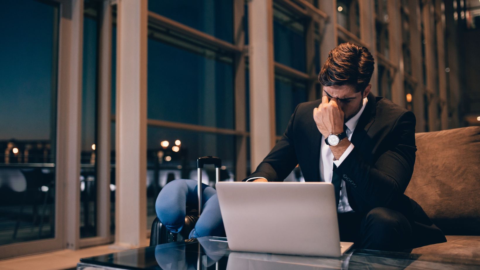 The Anatomy of Flight Delays: Causes, Effects, And Solutions - Travel ...