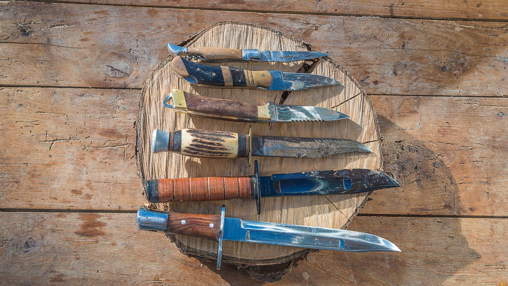 Safety First: Proper Handling and Care of Hunting Knives - Traveltweaks